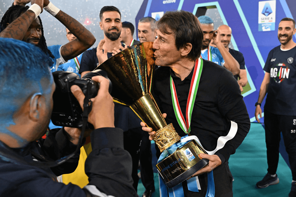 Antonio Conte, a punto de dejar el Nápoles pese al histórico título de ...