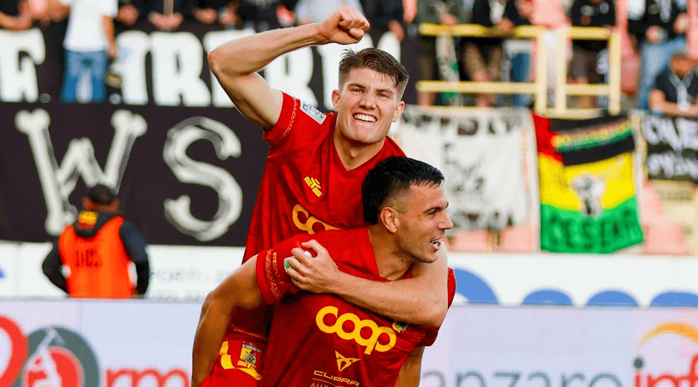 Catanzaro vs Spezia Prediction: 21 May 2025 Serie B Promotion ...