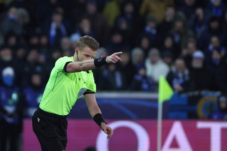 VAR Powers Expanded: New Rules for Corner Kicks and Bookings Announced ...