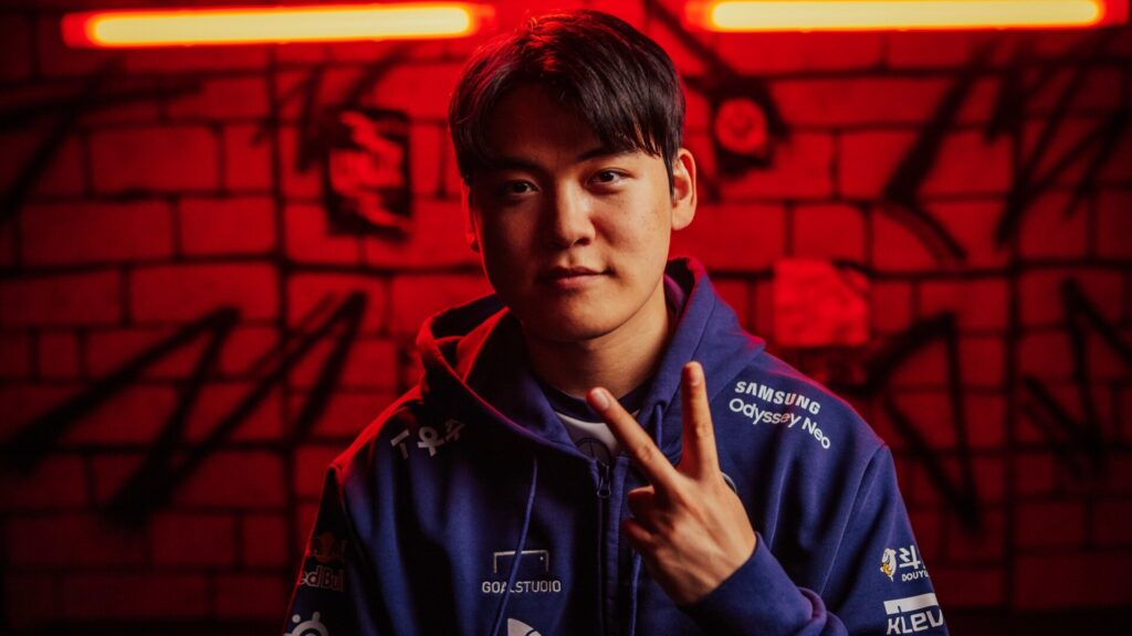 T1 Benches Gumayusi for Smash Ahead of KT Rolster Clash as Faker Nears ...